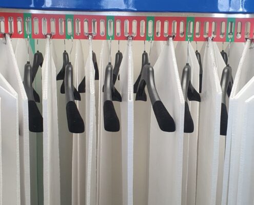 Automatic Cloak Room “GARDEROBOT” - iConveyor